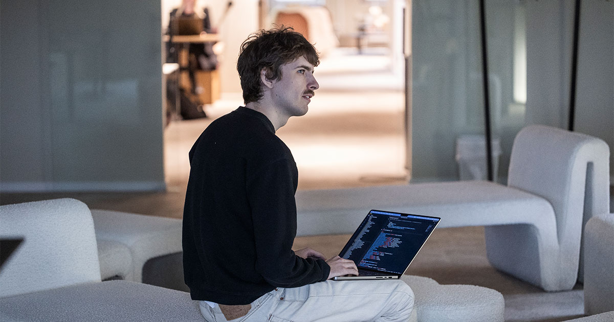 Ny rapport: Sverige har Nordens största inkomstgap i AI-användning - Solita